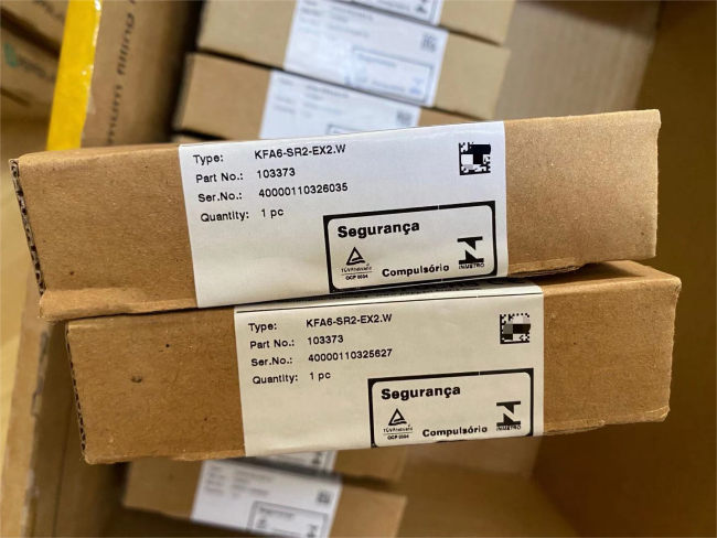 KFA6-SR2-Ex2.W Switch Amplifier front view