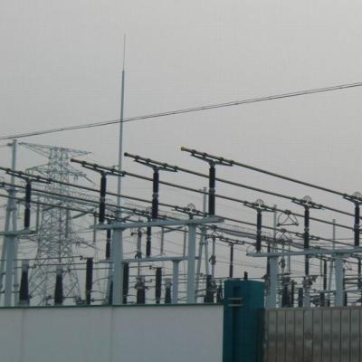 China Galvanização por imersão a quente Pólo de energia elétrica 40ft Altura Prata Estrutura forte e durável à venda