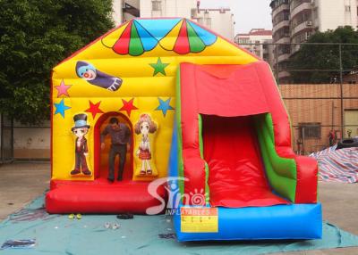 中国 公認の送風機が付いているスライドが付いている商業子供のサファリ公園の膨脹可能な跳躍の城 販売のため