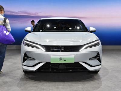 Cina 5 porte 5 posti BYD Song L EV 602 km SUV a quattro ruote motrici ed eccellenza nel design in vendita