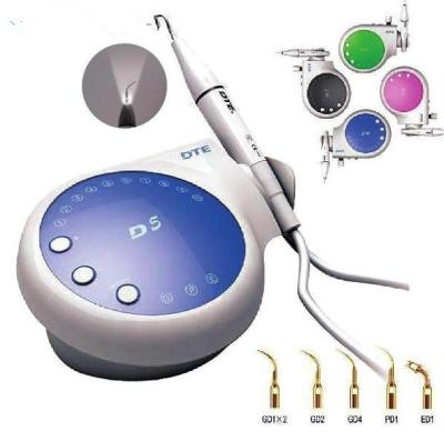 Cina Attrezzatura dentaria Dte D5 della clinica del contatore ultrasonico principale per la rappresentazione in scala enda e Perio in vendita