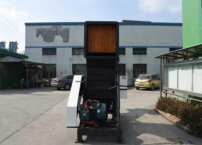 Cina Potere di plastica 1400kg/H di potere 55kw/15kw Fragmentaton della macchina del frantoio del film in vendita