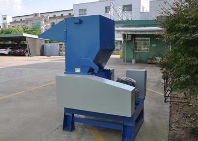 Cina 4-5.5 SGS del CE di iso di plastica della macchina 1100*800*1150mm del frantoio di chilowatt hanno approvato 600 R/Min in vendita