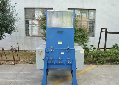 Cina macchina di plastica del frantoio 600r/Min 22 chilowatt di potere 200-280kg/H 18.5-22 chilogrammi di alta efficienza in vendita