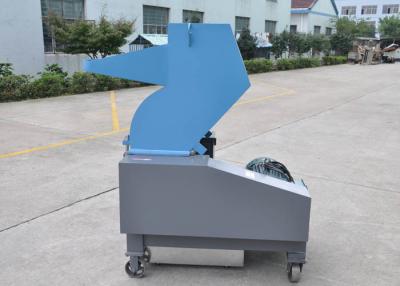 Cina diametro di 10mm Sievehole che ricicla potere a macchina di frammentazione del frantoio 400r/Min 200-450kg/H in vendita