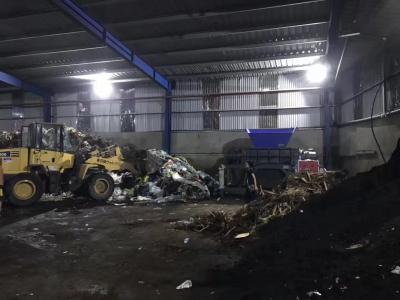 China Double Shaft ShredderWaste Shredder Machine With CE Certificate Cardborad Shredder Industrial Paper Shredder for sale
