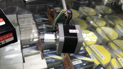 Κίνα Σύνορα 350 μηχανή πρότυπο C8422 9012k Vexta 2 φάση 1 8 βήμα 1A 355 μερών του Φούτζι Minilab προς πώληση