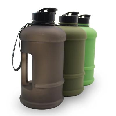 Cina Bottiglia di campeggio di Logo Imprint Big BPA 2.2L Shaker Bottle Sports Gym Fitness della bottiglia di acqua di plastica LIBERA su ordinazione di culturismo in vendita
