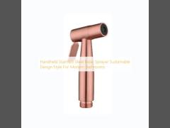 Χειροκίνητο Bidet Sprayer από ανοξείδωτο χάλυβα Βιώσιμο στυλ σχεδιασμού για σύγχρονα μπάνια