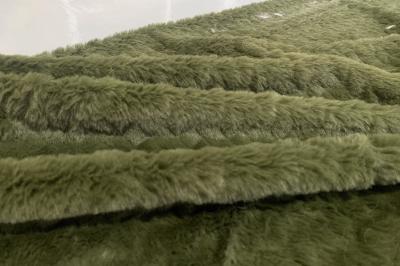 Cina Premium Faux Rabbit Fur Realistic Look & Feel Durable & Versatile in vendita