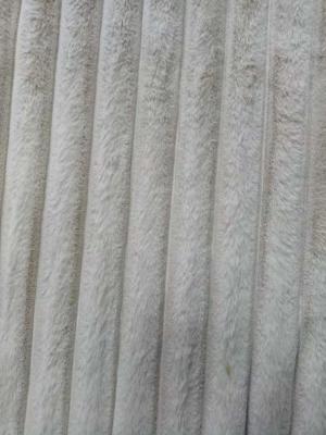 Cina Imitazione di pelliccia di coniglio 100% poliestere 150 cm CW o regolabile in vendita