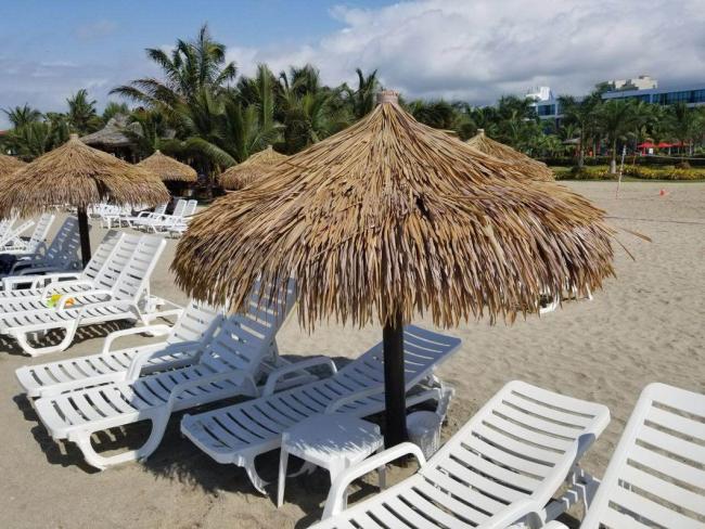 Fireproof Artificial Synthetic Simulation Thatch Roofing Tile