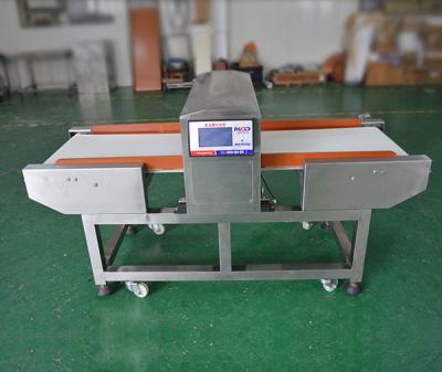 China Detectores de metais de congelação sensíveis altos da indústria alimentar com correia transportadora 40m/min à venda
