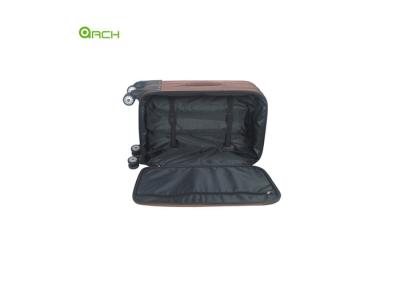 Chine le doux de la valise 1680D a dégrossi bagage avec un Front Pocket et de doubles roues de fileur à vendre
