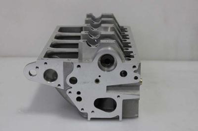 Chine Assemblée OE numéro 1118995 de culasse de moteur diesel de VW d'aluminium à vendre