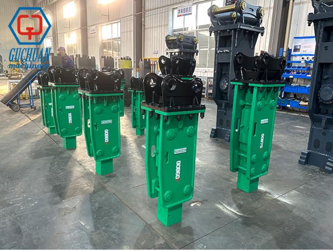 compact excavator rock crushing hammer attachment