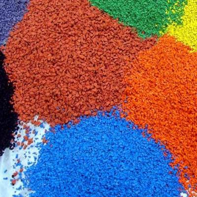 China Plastic Playground Crumb Rubber Granule Recycled Chipped Rubber Mulch for sale