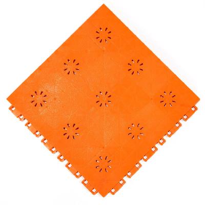 Cina Elastic Interlocking Rubber Flooring Tile For Sport Court Outdoor in vendita