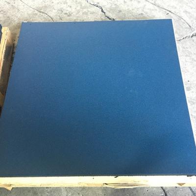 Cina Pavimentazione di gomma Mat Tiles della palestra all'aperto antimicrobica di 100*100mm in vendita