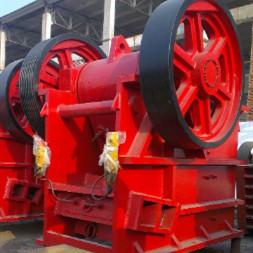 Cina Macchina metallurgica del frantoio a mascella della roccia per la pietra, schiacciare concreto della roccia della ghiaia del calcare del granito di Rimary in vendita