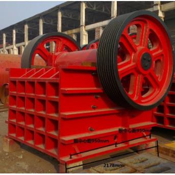 Cina Alto uso della macchina del frantoio a mascella del pendolo composto di Capacity75kw in miniera in vendita