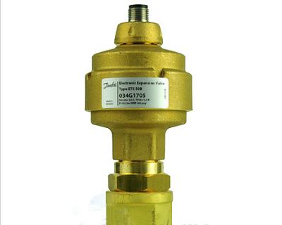 Cina Valvola elettronica Danfoss ETS50B 034G1705 di espansione di HVAC Danfoss per i sistemi di refrigerazione e del condizionamento d'aria in vendita