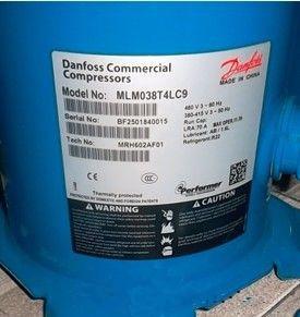 Cina Compressori commerciali MLM038T4LC9 R22 di refrigerazione del rotolo di Danfoss fatti in compressore medio di temperatura della porcellana in vendita