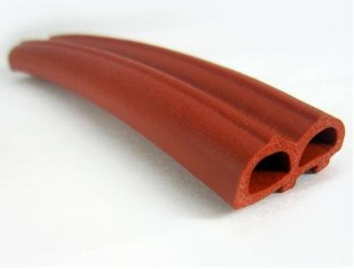 Chine La tuyauterie de mousse de silicone catégorie médicale/comestible, éponge de silicone a expulsé la tuyauterie en caoutchouc à vendre