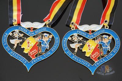 Cina Il vincitore del premio scherza il medaglione molle dei regali dello smalto delle medaglie del metallo di carnevale di calcio in vendita