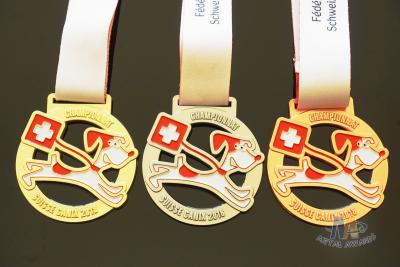 Cina Medaglie su ordinazione materiali in lega di zinco del premio dell'OEM/medaglie sport della scuola in vendita