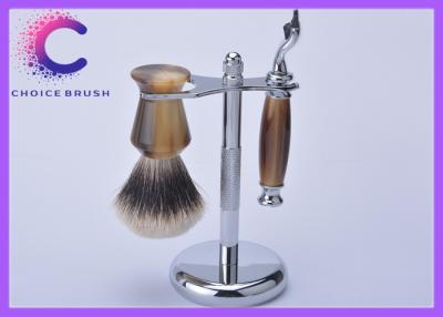 China Grupo de escova de luxe da rapagem do suporte do cromo com a escova branca do texugo da montanha alta, lâmina à venda