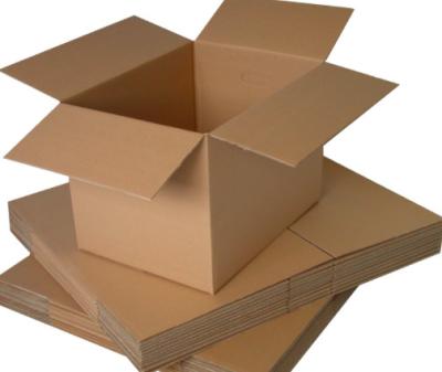 China Cajas acanaladas impresas aduana recicladas resistentes de las cajas de cartón de Brown para moverse en venta