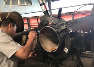 China Gespleten Kader Pneumatische Pijp Knipsel en het Afkanten Machineoppervlakte regelmatig Te koop