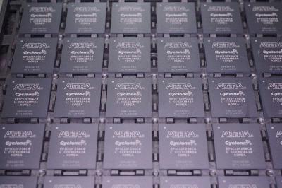 China Al-tera Ep2c35f672c8n Mikrocontroller Komponenten Integrierte Schaltkreise Elektronische Chips EP2C35F672C8N zu verkaufen