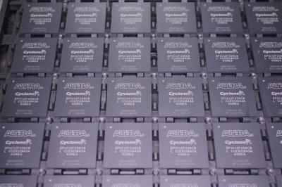 China Al-tera Ep3c10f256c8n Elektronische Komponenten Maßgeschneiderte integrierte Schaltungen Mikrocontroller IC-Chips EP3C10F256C8N zu verkaufen
