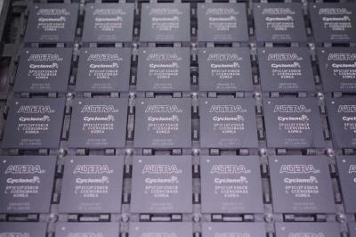 China Al-tera Ep3c16f484c6n Elektronische Komponenten Halbleiter Mikrocontroller IC-Chips EP3C16F484C6N zu verkaufen