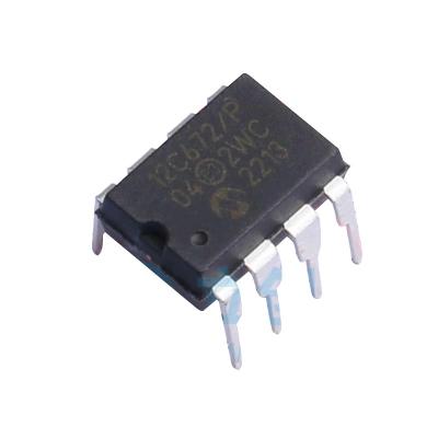 Chine Nouveaux composants électroniques d'origine PIC12C672-04/P Circuits intégrés à puce électronique à guichet unique Microcontrôleur (MCU/MPU/SOC) à vendre