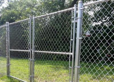 Cina Protezione contro la corrosione galvanizzata di Diamond Chain Link Fence del cavo di 2-3mm in vendita
