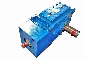Cina Parallel Shaft 3 Stage Helical Bevel Gear Reducer in vendita