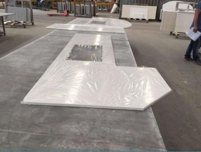 China Borda processada chanfrada da pedra de quartzo bancadas contínuas pré-fabricadas à venda