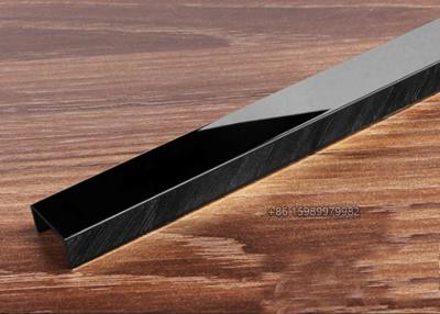Κίνα SS 304 αυλακωμένη εύκαμπτη περιποίηση Scratchproof 0.8mm καναλιών του U πάχος προς πώληση