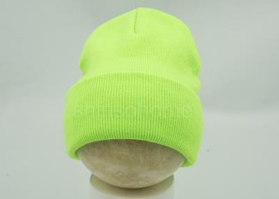 Cina I cappelli acrilici del Beanie di verde della fluorescenza dell'inverno hanno tricottato l'elastico eccellente in vendita