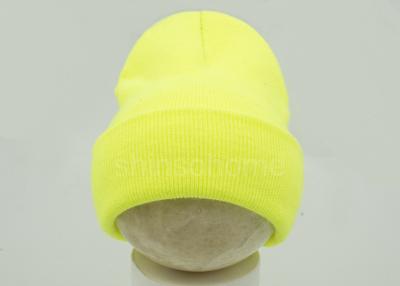 Cina I cappelli acrilici del Beanie di verde della fluorescenza dell'inverno hanno tricottato l'elastico eccellente in vendita