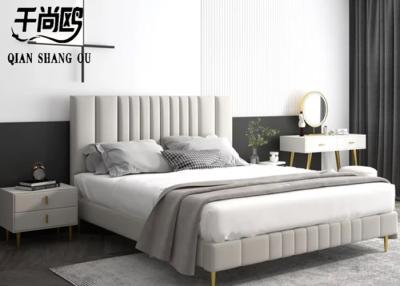 Chine Double-REINE tapissée à extrémité élevé de lit de chambre à coucher molle de luxe à vendre