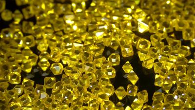 China Transparent Single Monocrystalline Diamond With Hardness 10 Density 3.5 G/cm3 for sale