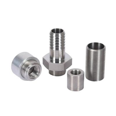 China Máquinas de torneamento CNC de precisão para equipamento médico / automação / eletrônico à venda