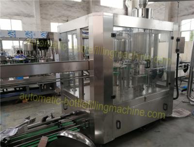 Cina Materiale da otturazione di Monoblock e tappatrice rotatori, imbottigliatrice commerciale 380V/50HZ in vendita