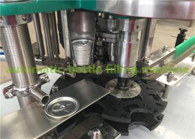 Cina Attrezzatura di riempimento e d'inscatolamento del succo, macchina di rifornimento della latta di bevanda con il materiale dell'acciaio inossidabile 304 in vendita
