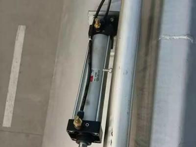 Κίνα 3 άξονες δεξαμενή καυσίμου ημιπροκατασκευή 50cbm δεξαμενή πετρελαίου μν χάλυβα προς πώληση