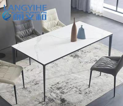 Cina Tavolo da pranzo di marmo minimalista domestico 130x70cm della lastra della roccia in vendita